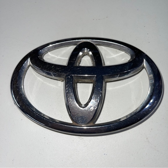 Other | Toyota Chrome Plastic Emblem Badge Logo Nameplate Name Plate ...